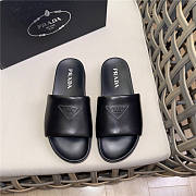 Prada Triangle-logo Pool Slides Black - okfoot.ru